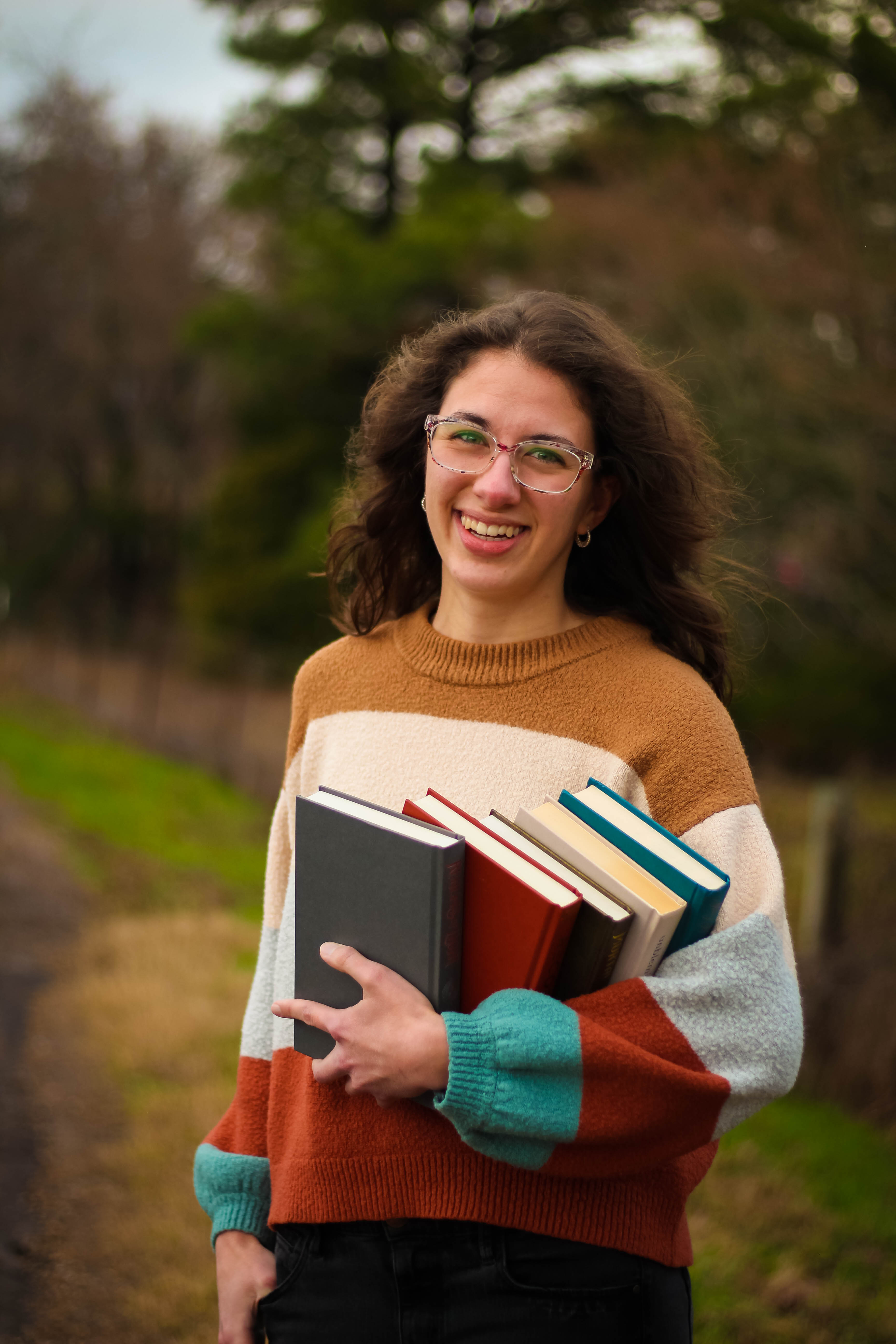 Hailey Huntington – Young Adult Fantasy and Sci-fi Author